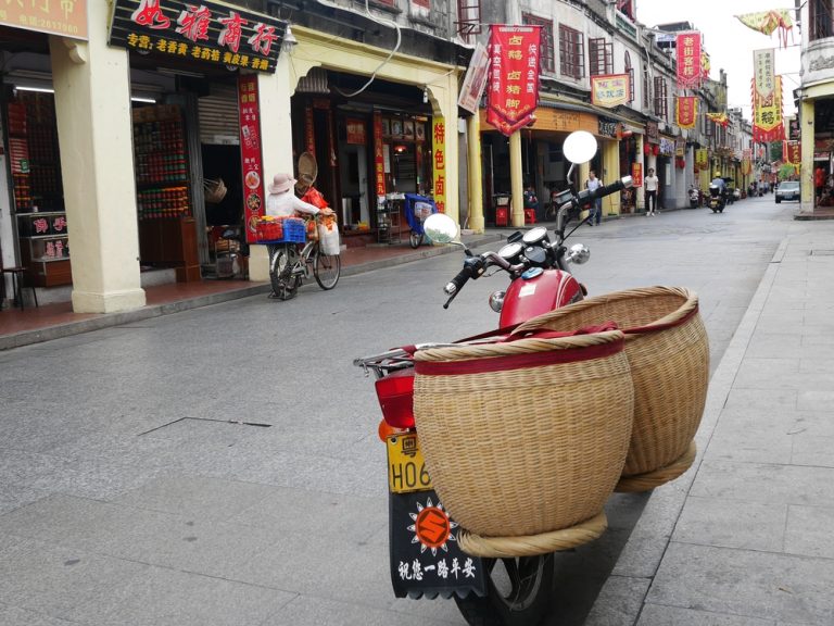 12 Chinese Motorcycle Brands (W/ Images)