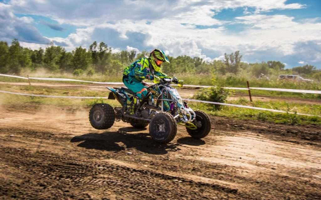 5 Things To Wear When Riding Your ATV (Casual Vs Pro)